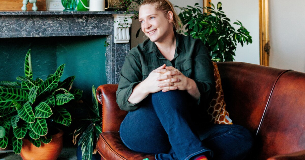 Alies groeide op als Jehova’s getuige, maar valt op vrouwen: 'Voor mijn ...