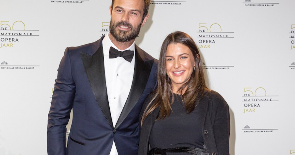 Voor het eerst deelt Romy Boomsma unieke gezinsfoto met Arie en hun 3 ...