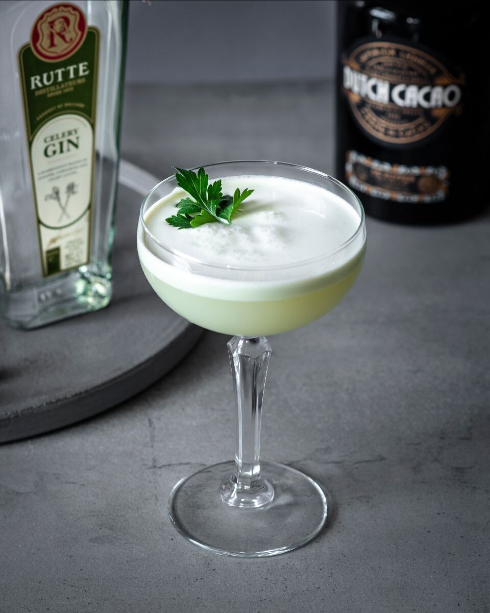 7 makkelijke cocktailrecepten om er thuis het beste van te maken