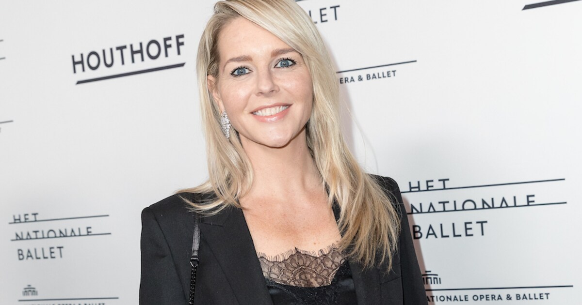 Twee druppels: Chantal Janzen deelt jeugdfoto en lijkt precíes op zoontje Bobby