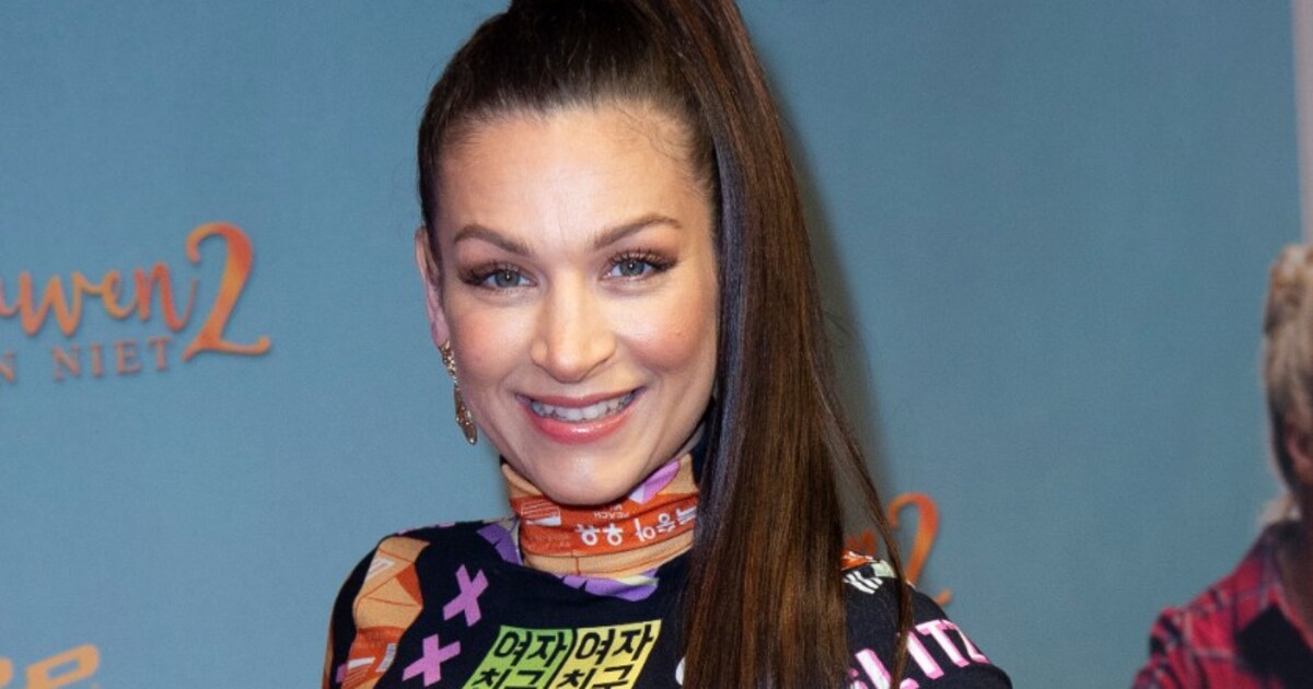 Wat een droppie! Eva van de Wijdeven bevallen van een zoontje | Flair