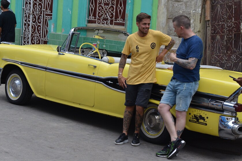 André Hazes over 'horrorbevalling' Monique: 'Onze zoon werd dood ...