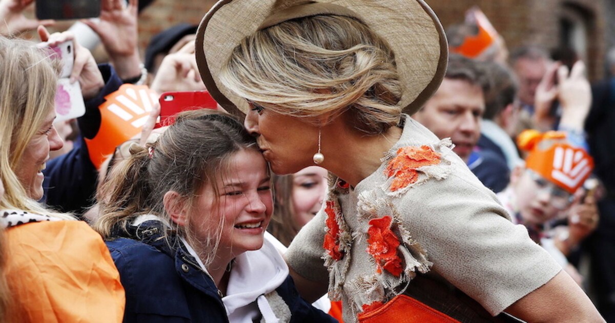 Waarom de 9-jarige Sarah moest huilen op Koningsdag - Flair - Voor jou ...