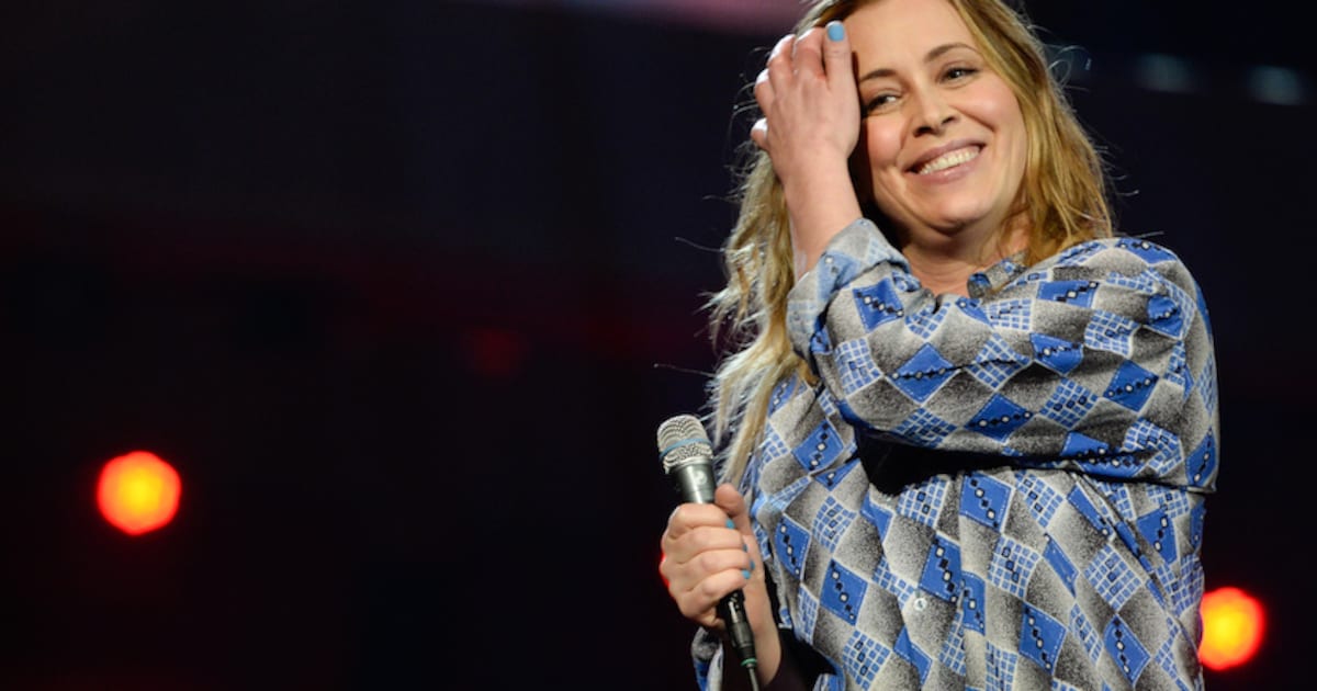 Anouk komt met eigen kerstnummer - Flair - Voor jou, over jou | Flair
