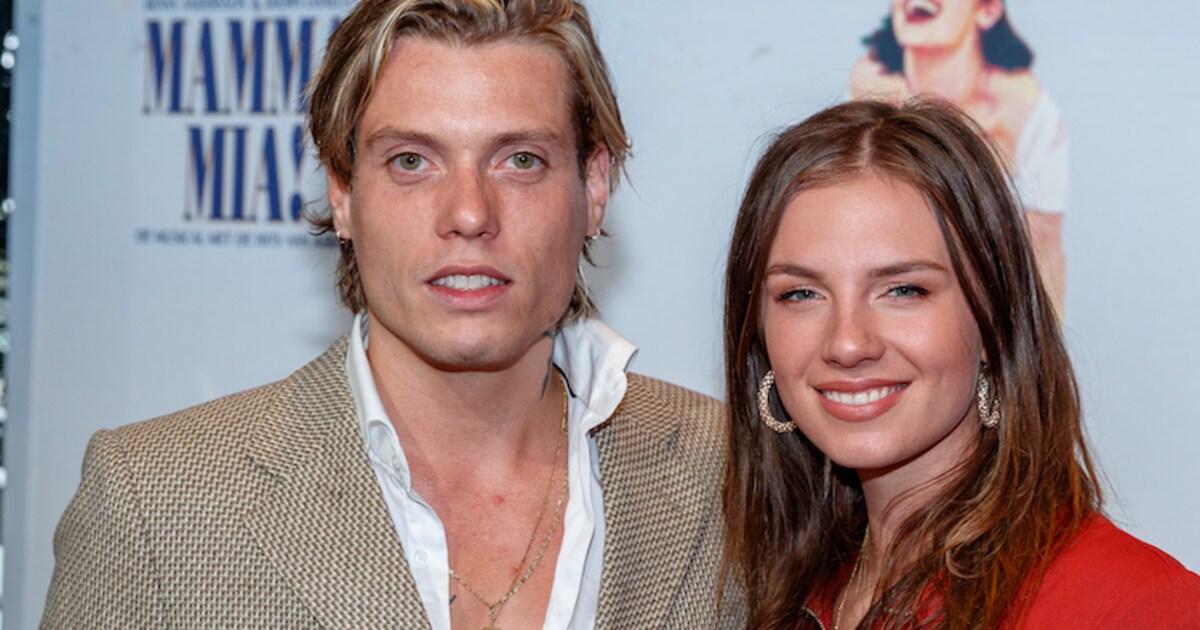 Oelala: Maan en geliefde Tony Junior delen pikant vakantiekiekje | Flair