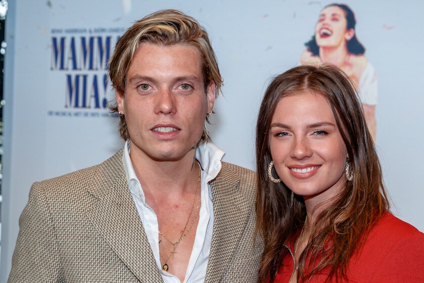 Oelala: Maan en geliefde Tony Junior delen pikant vakantiekiekje | Flair