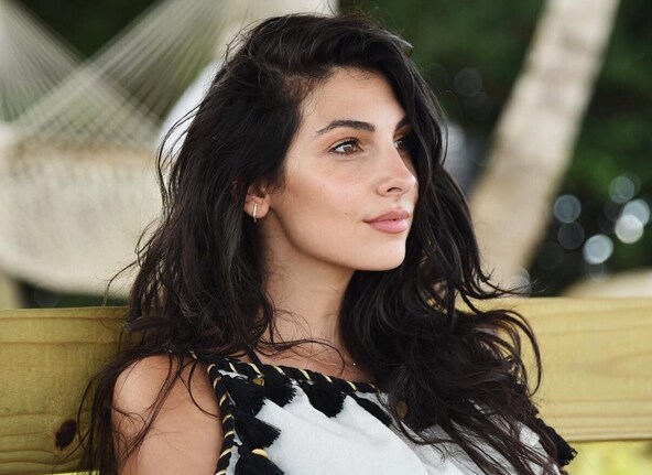 Anna Nooshin zonder problemen naar New York - Flair - Voor jou, over ...