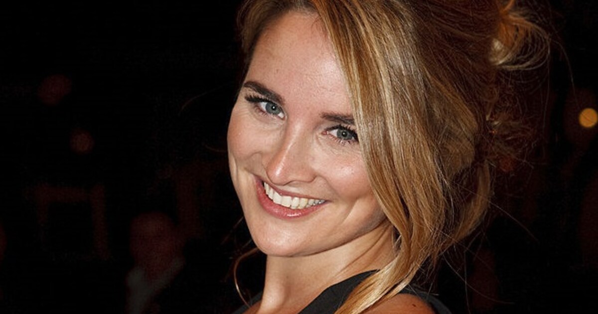 Lieke van Lexmond onthult: 3 maanden na eerste kus al zwanger - Flair ...