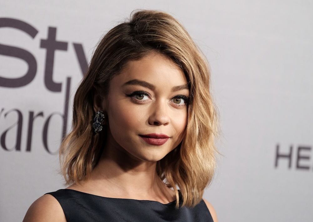 Modern Family-actrice Sarah Hyland opgenomen in ziekenhuis - Flair ...