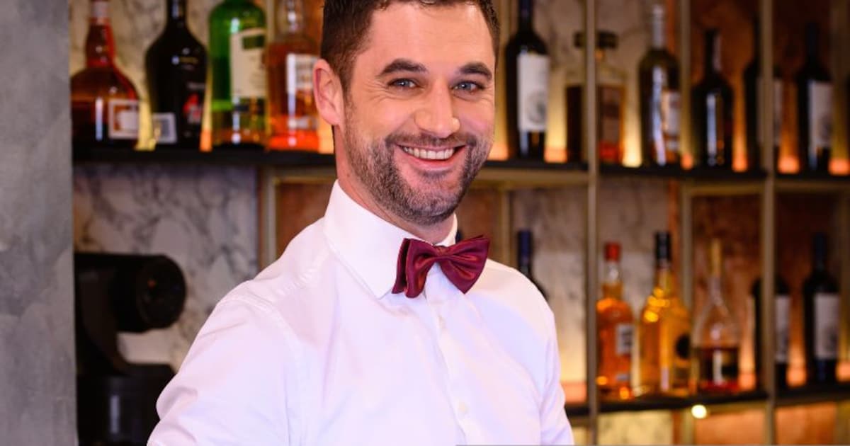 Barman Victor uit 'First Dates': 'Niemand wilde dat Sergio wegging' | Flair