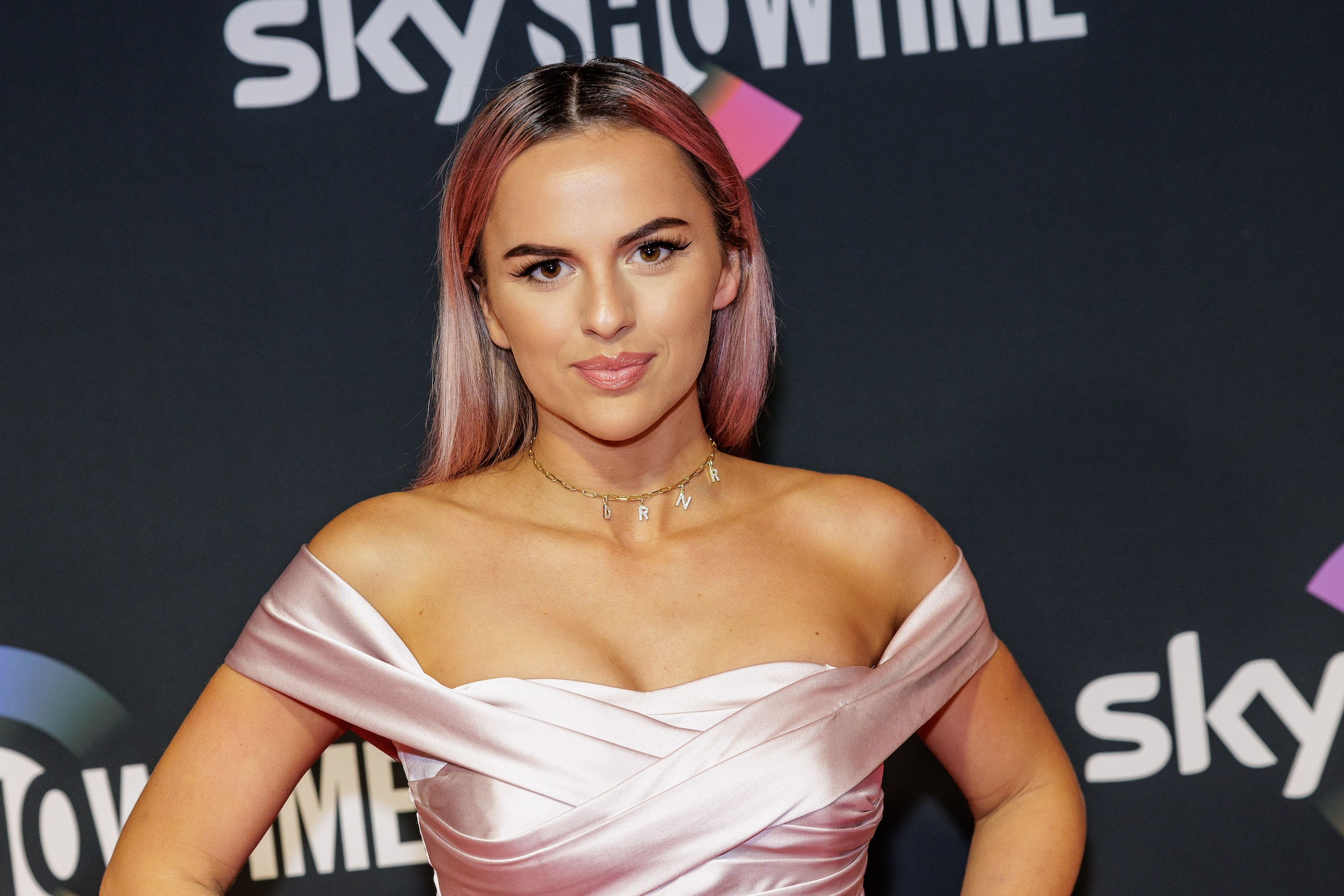 Demi de Boer reageert op geruchten rond haar relatie met Ronnie Flex | Flair