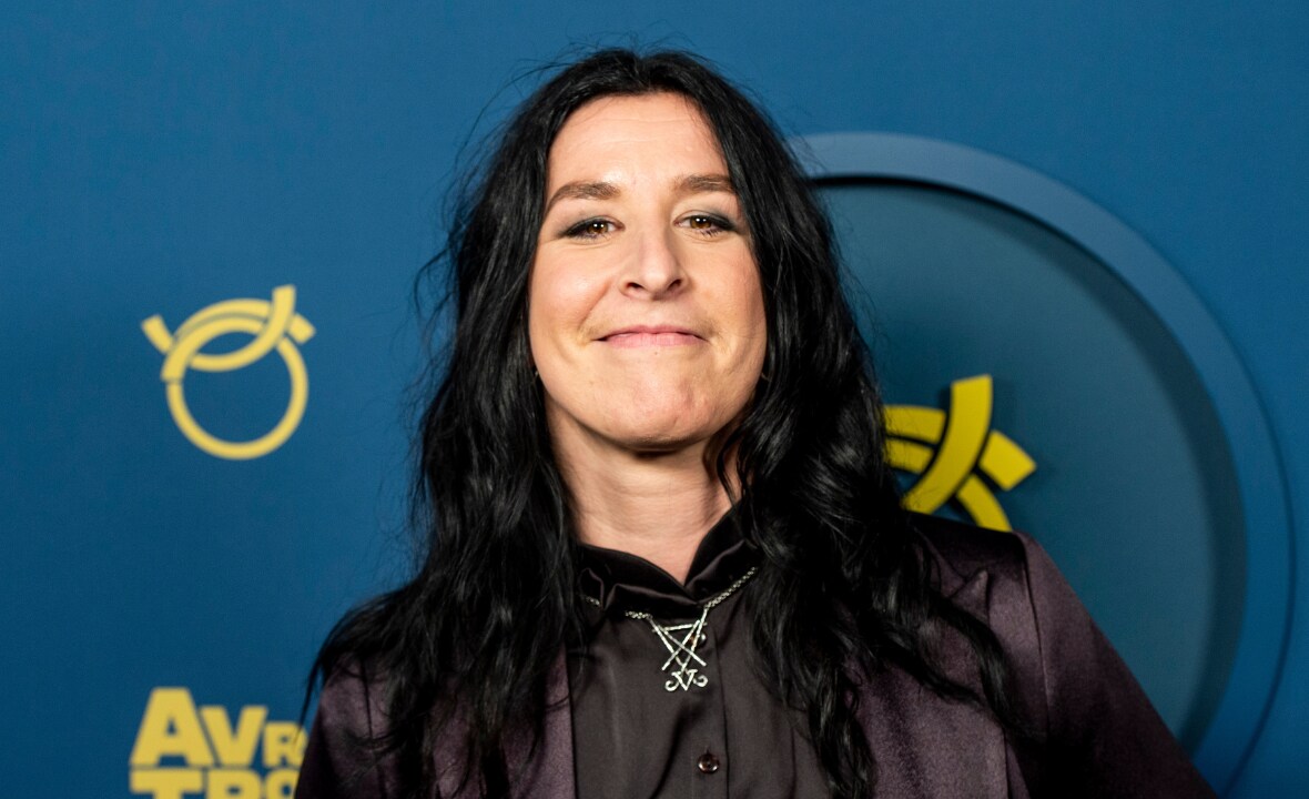 Raven van Dorst ontroerd door Pride-vlag: ‘Je bent niet alleen’ | Flair