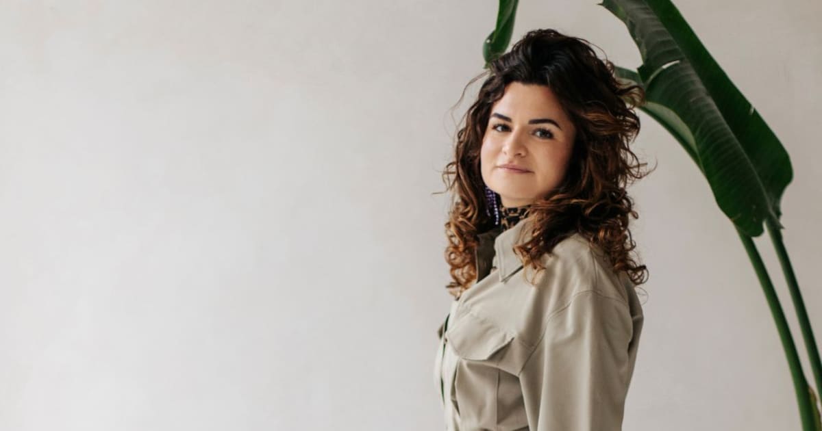 Maral Noshad Sharifi (33) ontvluchtte het Iraanse regime. | Flair