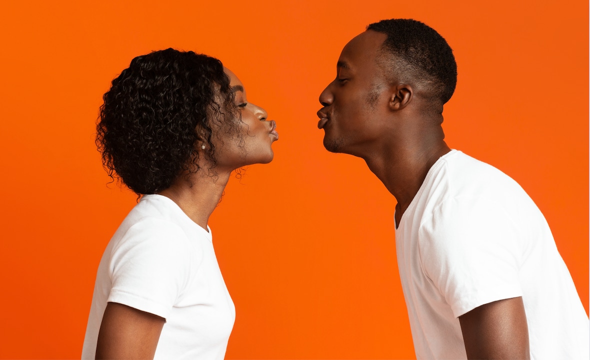 Kussen maar: zo zoen jij op basis van je sterrenbeeld | Flair