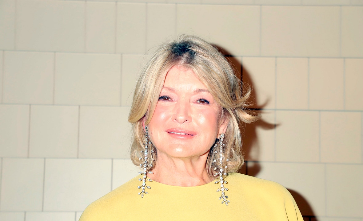 Bikini babe: Martha Stewart schrijft geschiedenis als covermodel voor ...
