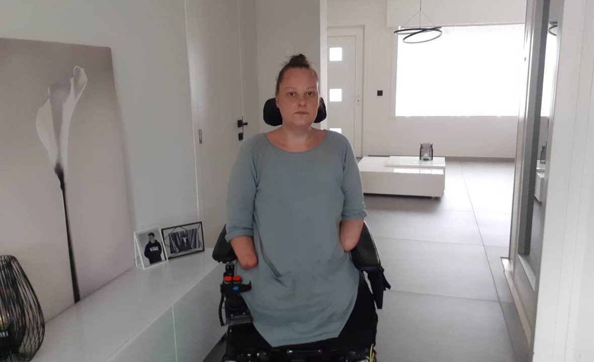 Tara raakte besmet met streptokokken: ‘Allebei mijn benen en onderarmen ...