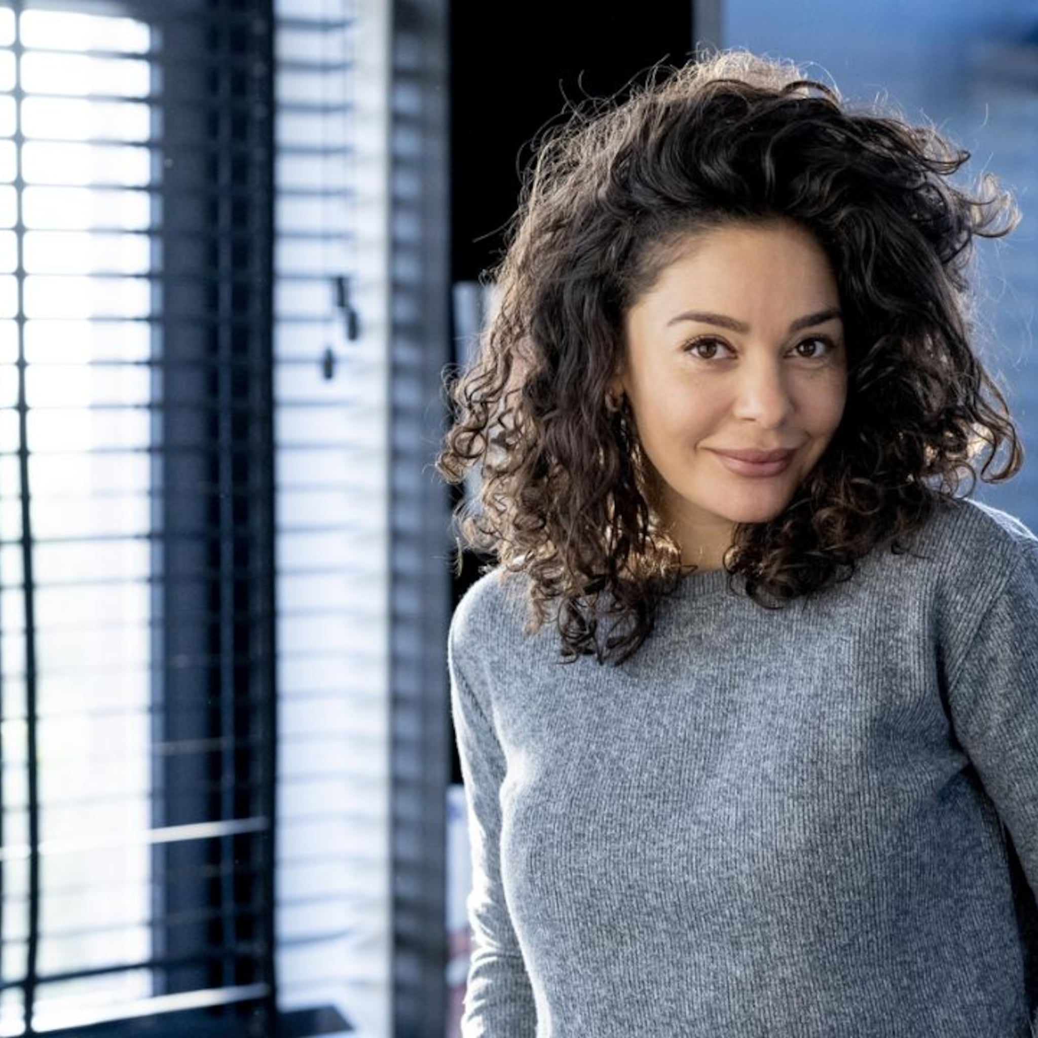 Fajah Lourens is weer smoorverliefd. En dit is haar nieuwe vriend