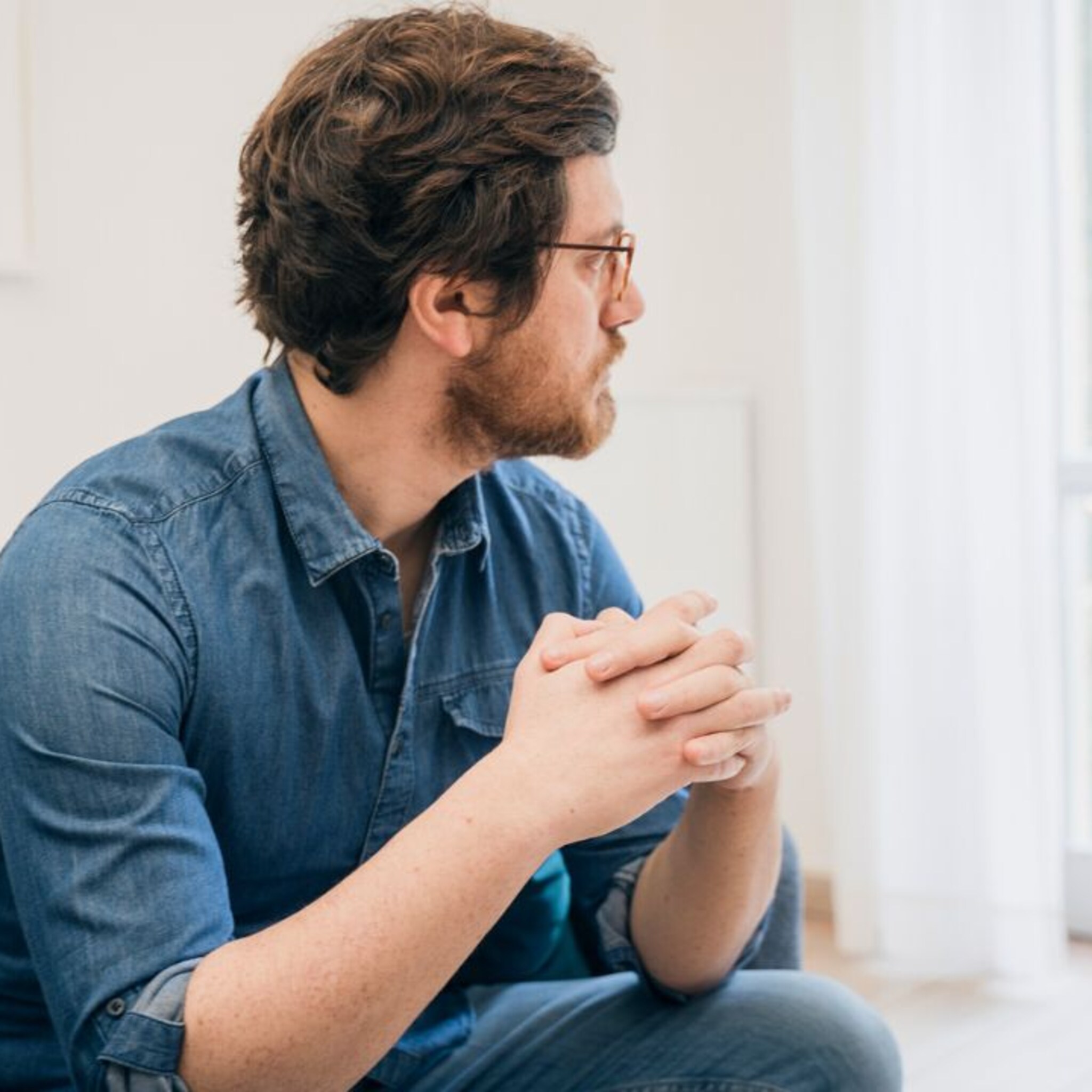 Mannengeheimen: ‘Ik begluur mijn naakte buurvrouw’