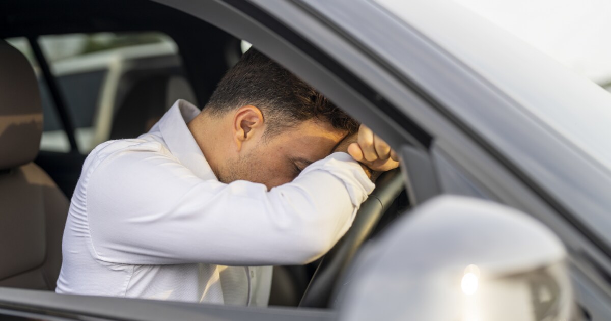 Mannengeheimen: ‘Ik reed tegen een paal aan in mijn vader's auto’ | Flair