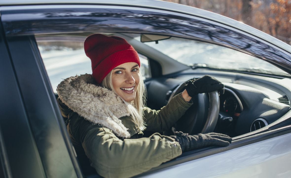 ANWB waarschuwt: dit is waarom je je winterjas altijd uit moet doen in ...