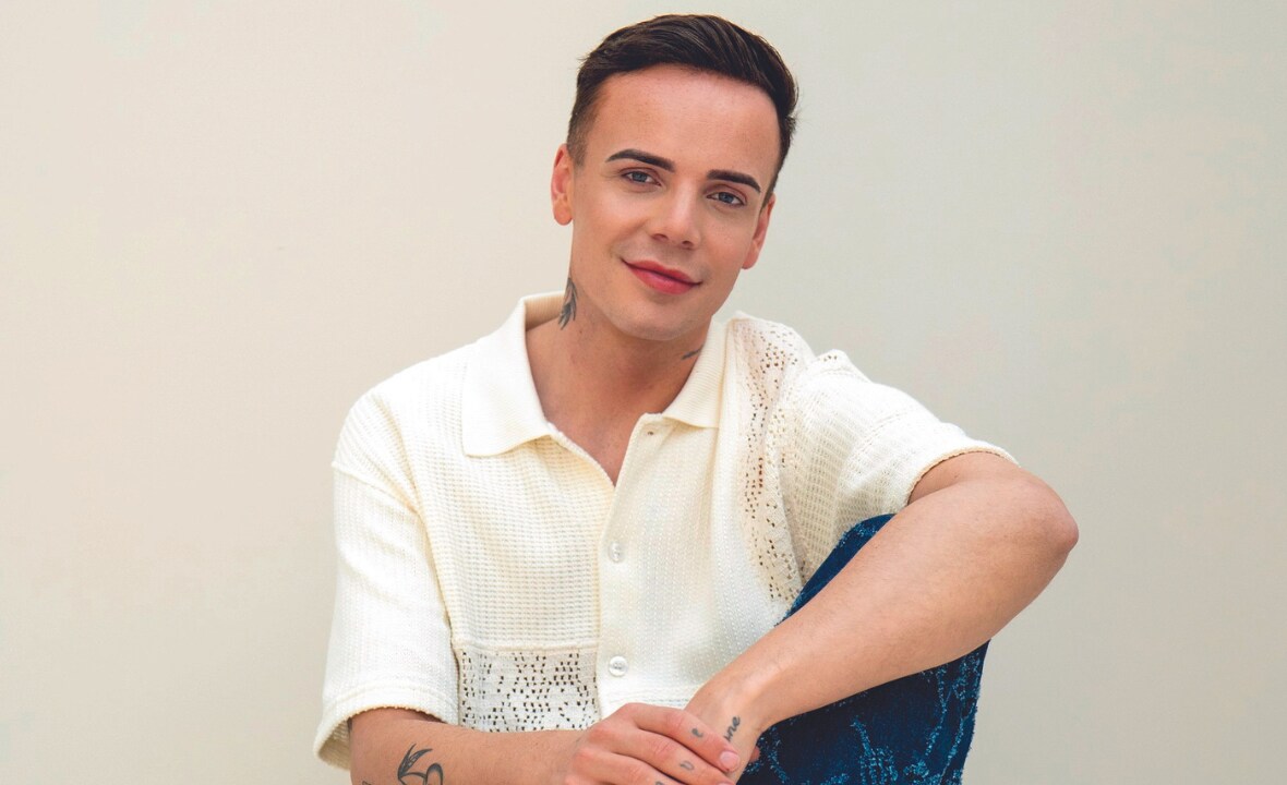 Mishel (27) werd dragqueen door Instagram | Flair