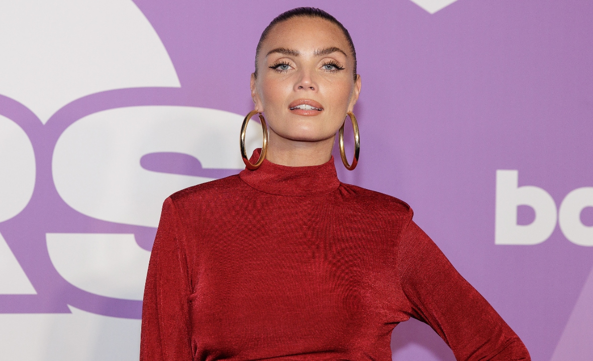 Kim Feenstra is weer single: ‘Voor nu de beste oplossing’ | Flair