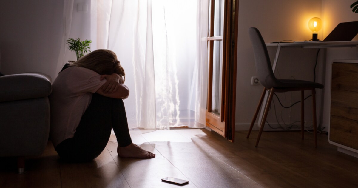 Fenna (25) werd gechanteerd door haar ex: ‘Ik was zo bang’