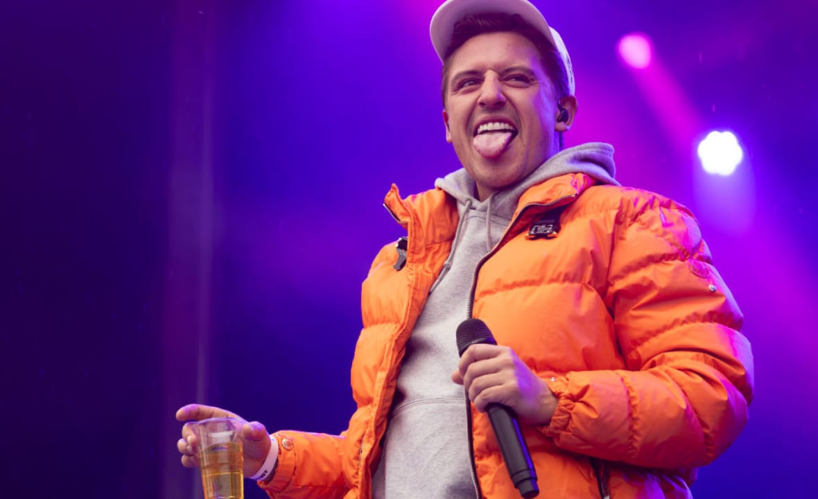 Lil Kleine nog altijd over z’n oren: dít wil je weten over Anna | Flair