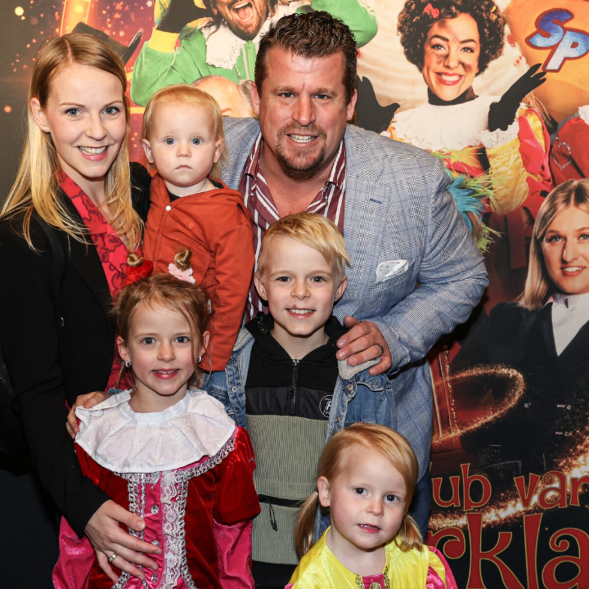 Ulykkelige Familiebilder Familie Bellinga Doorbreekt Stilte Na Felle