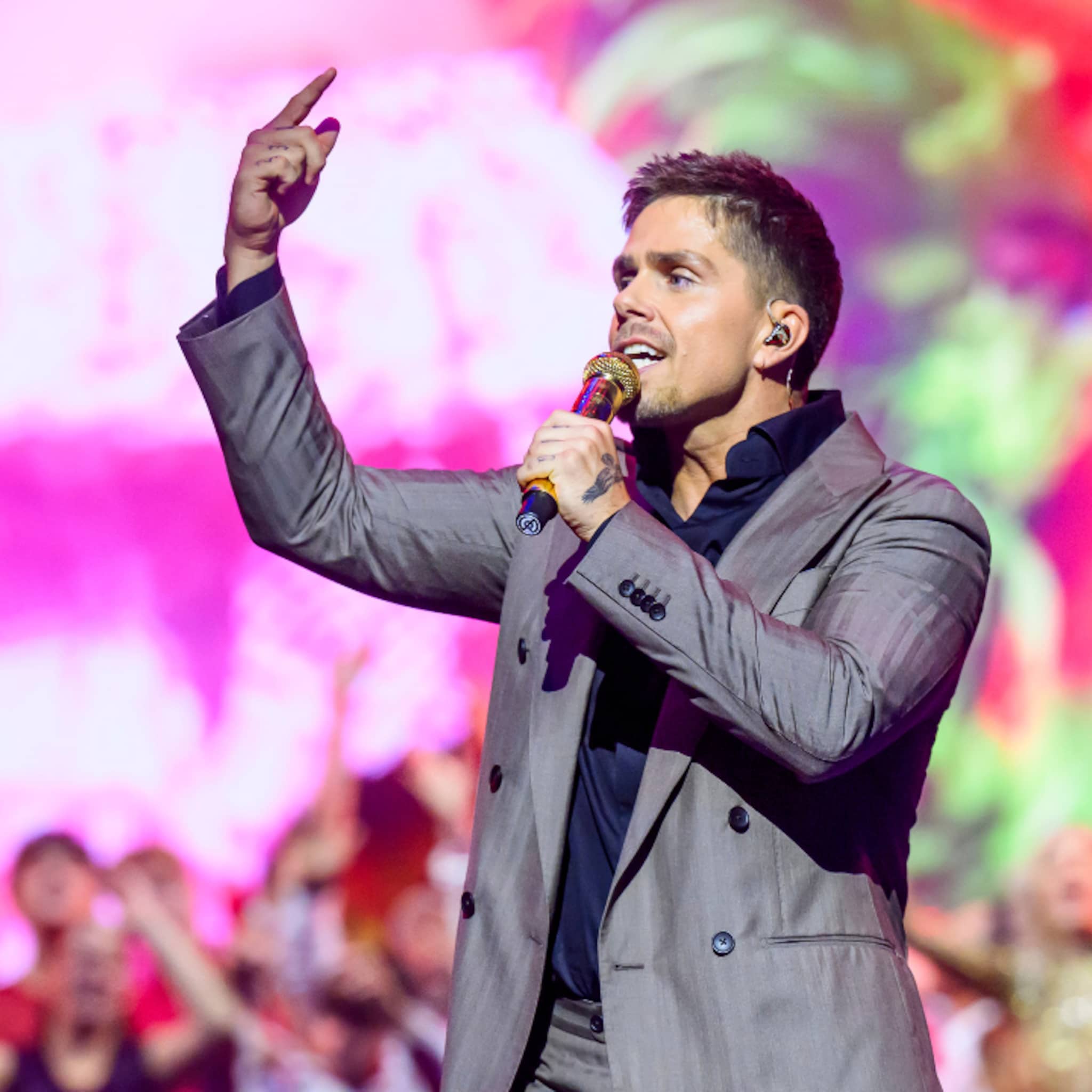 André Hazes is verliefd en deelt foto van zijn vriendin Noa