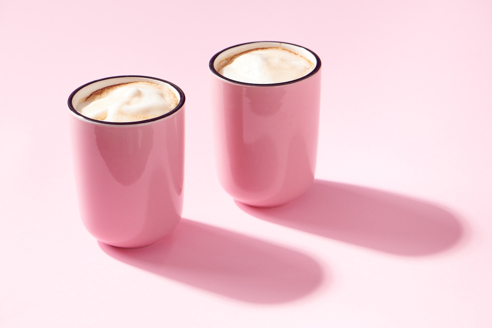 Run, don’t walk: deze retroroze espressomachine wil je hebben