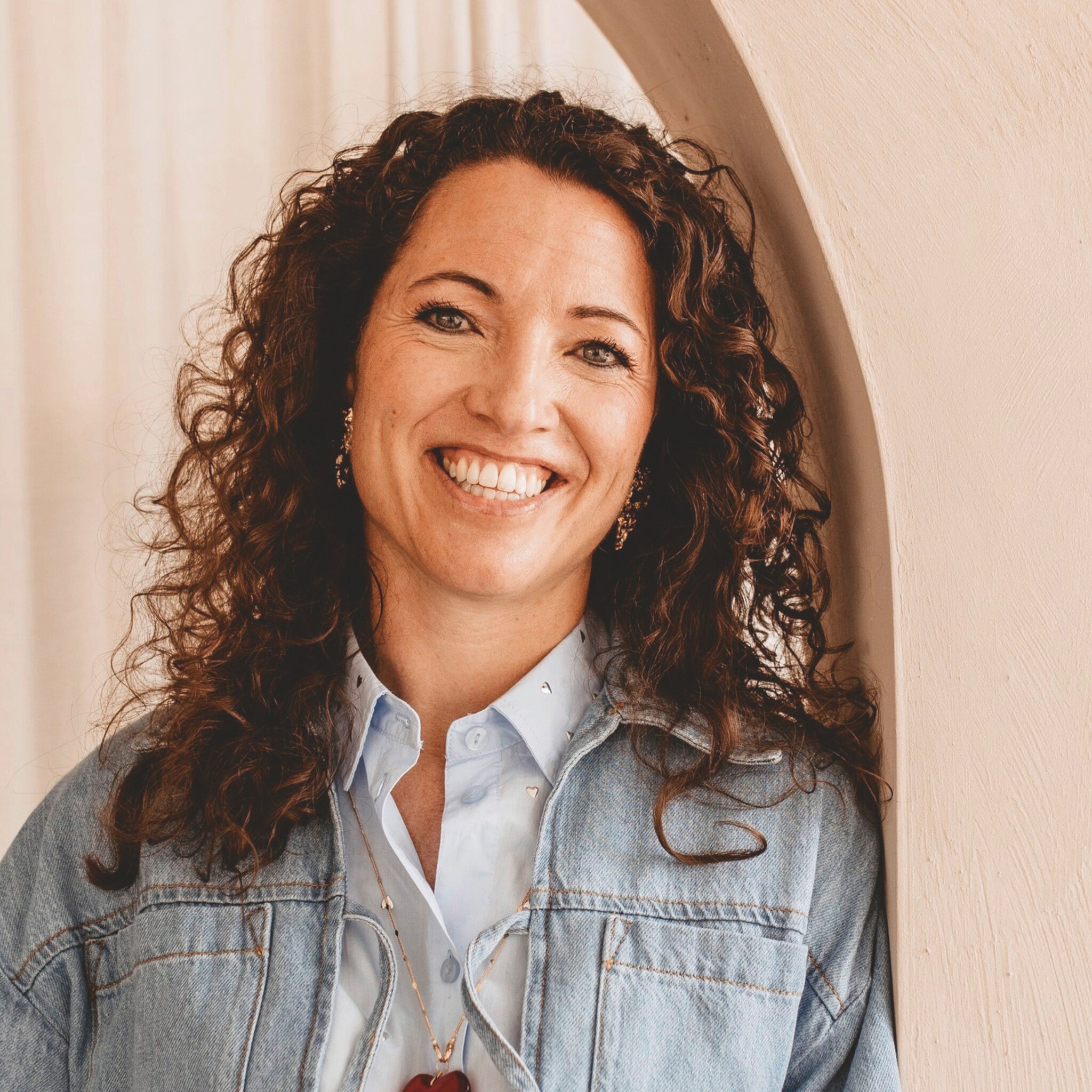 Delia: ‘Ik ben trots op wie ik ben als mens’ - Flair - Jouw leven, jouw ...