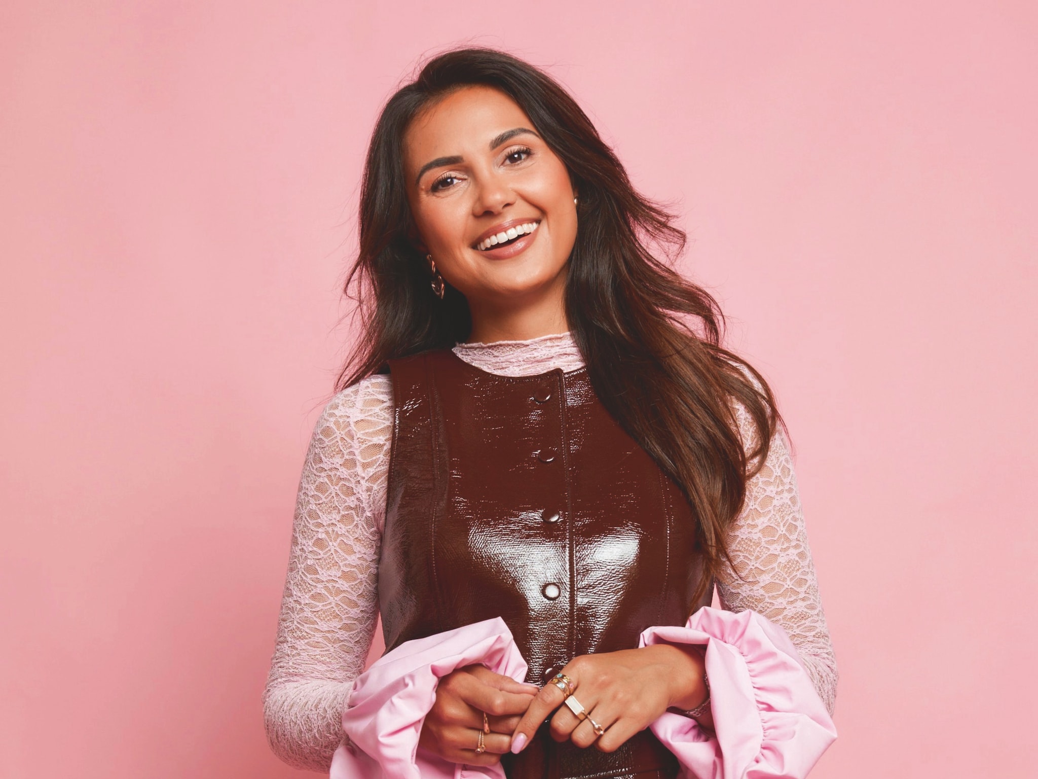 Joan (30) werd bekend door ‘Love Island’