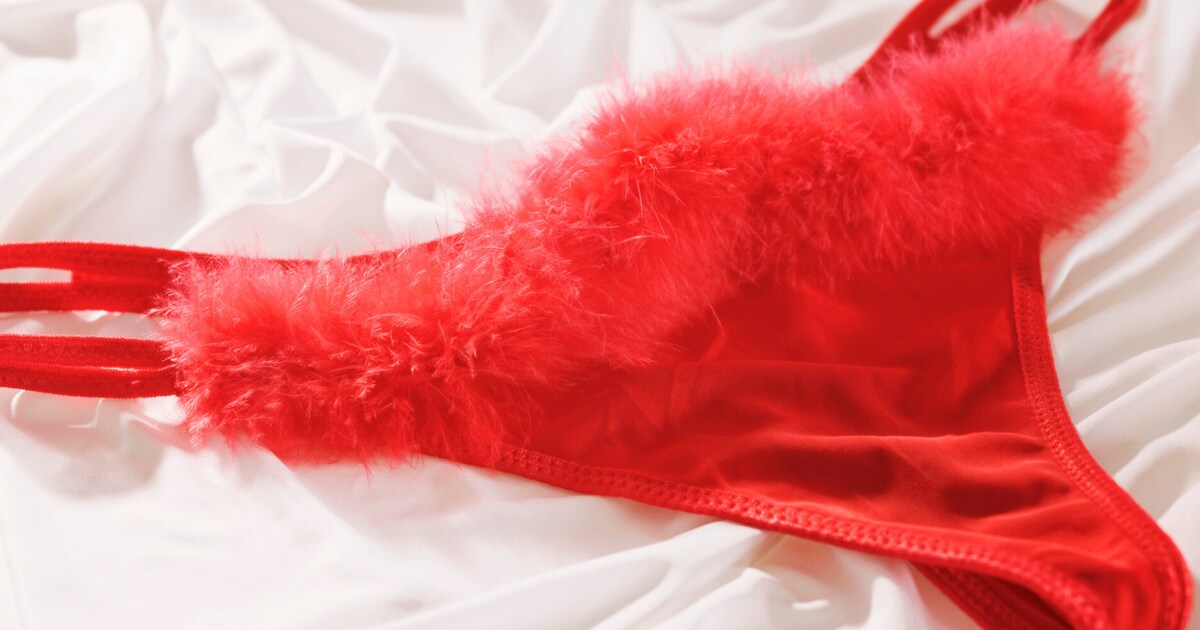 Bi-zar: Skims verkoopt harige strings die iedereen wil hebben - Flair ...